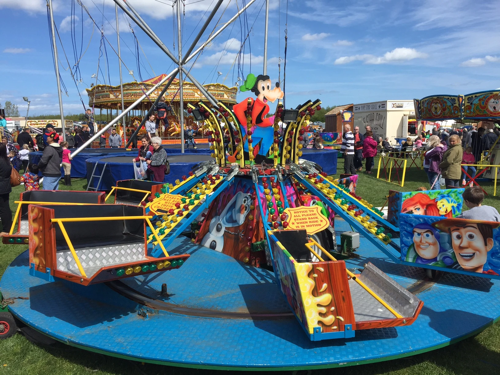 Giant Ski Jump Ride for Hire | Richardsons Amusements