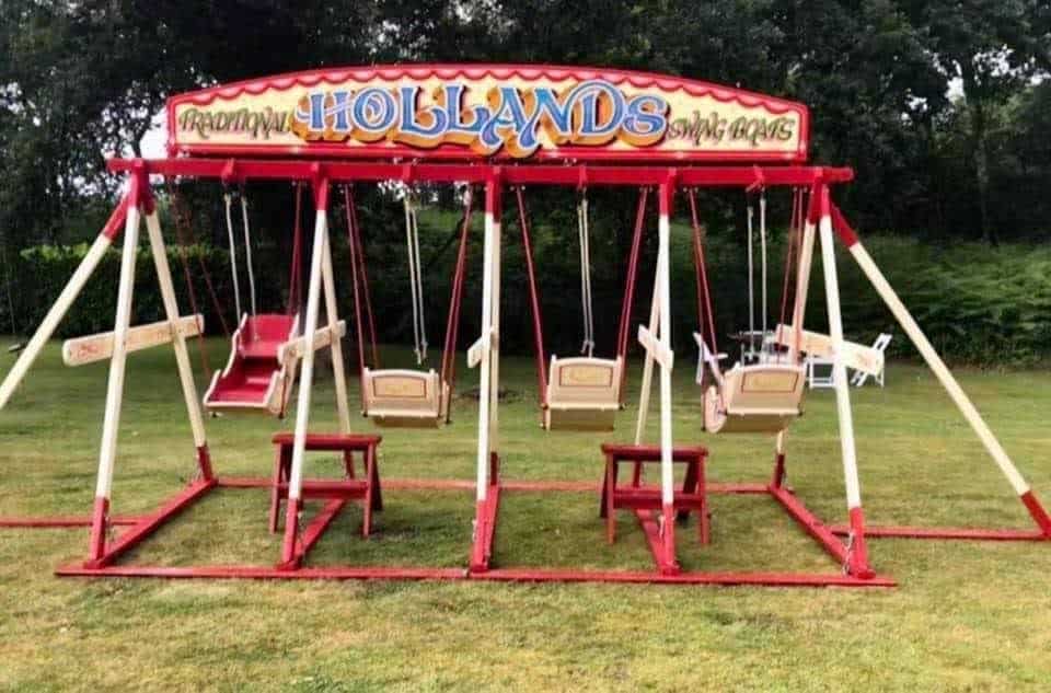 Kids Swing Boats For Hire - Richardsons Amusements
