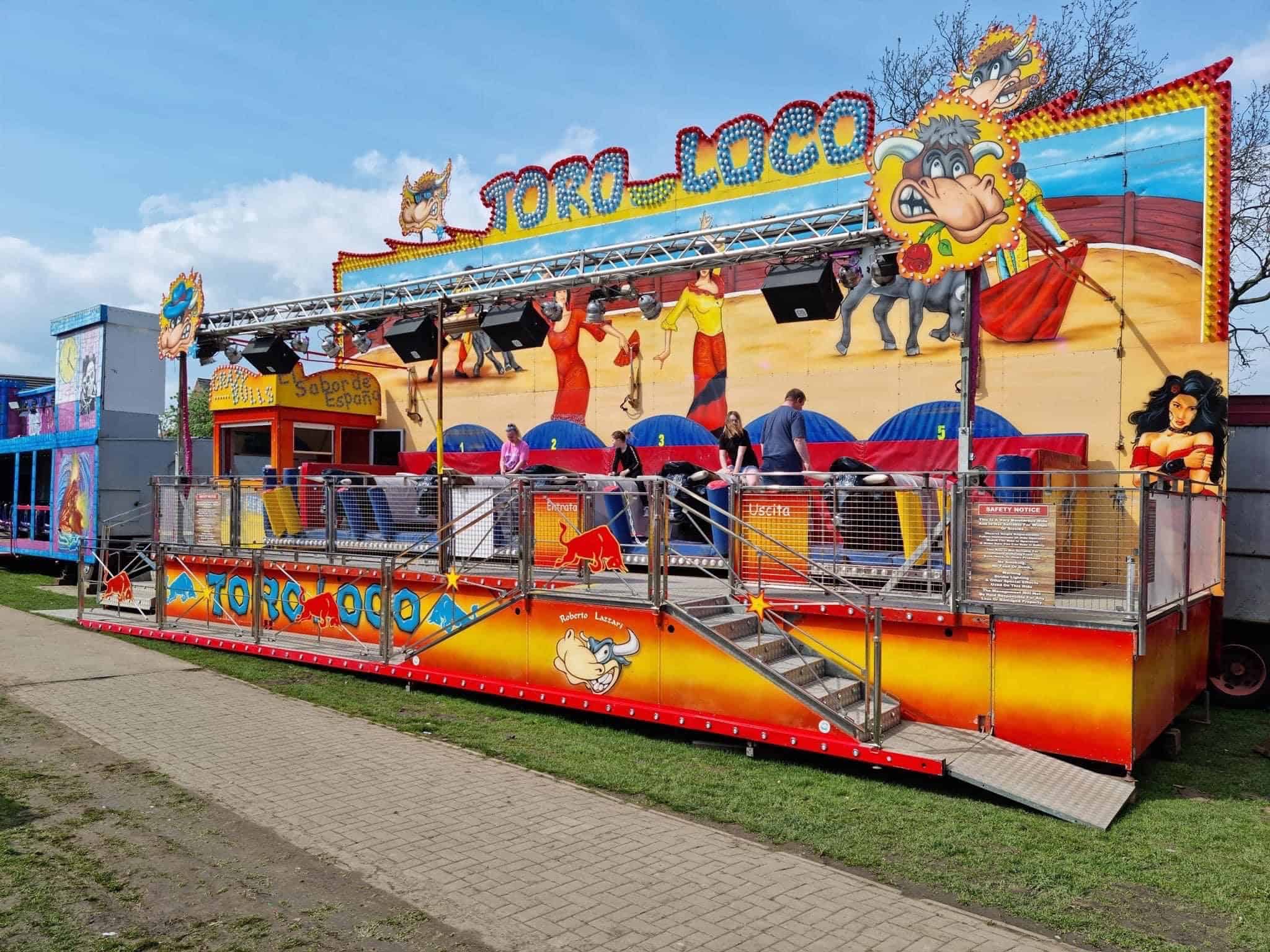 Crazy Bulls Ride for Hire - Richardsons Amusements