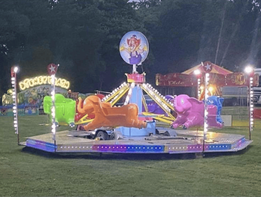 Mini Elephants Ride For Hire - Richardsons Amusements