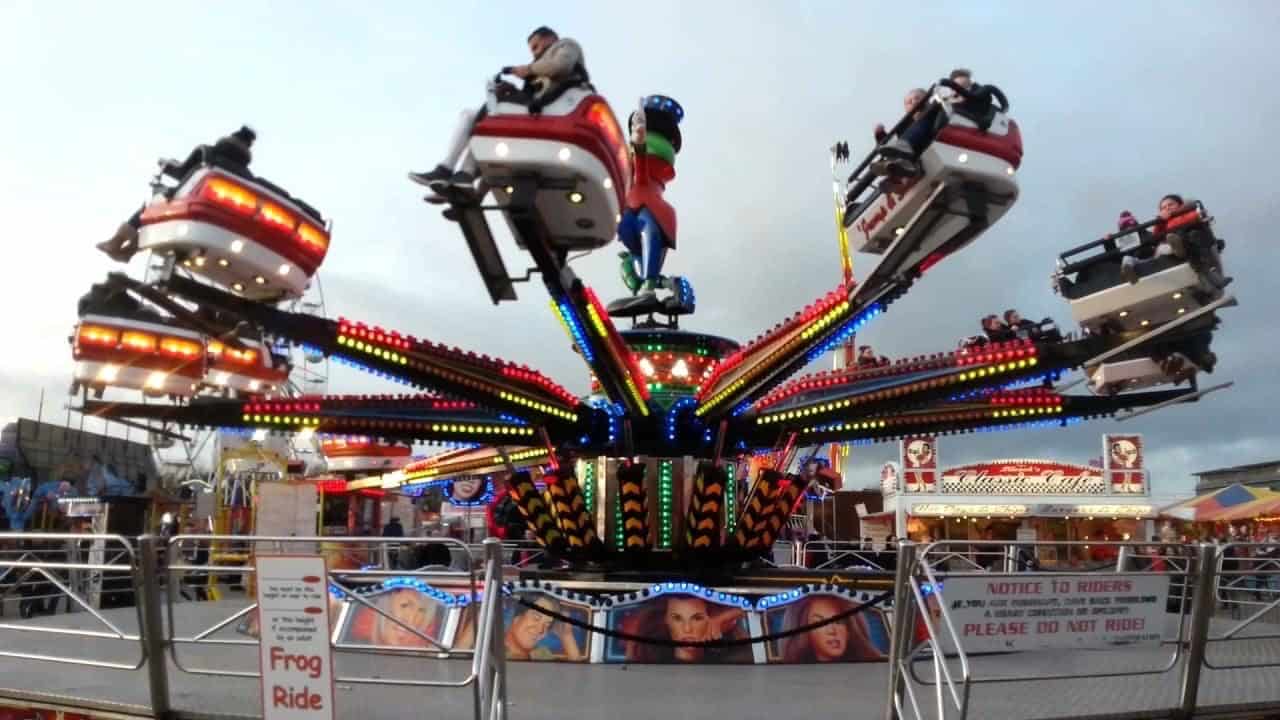 Crazy Frogs Ride for Hire - Richardsons Amusements