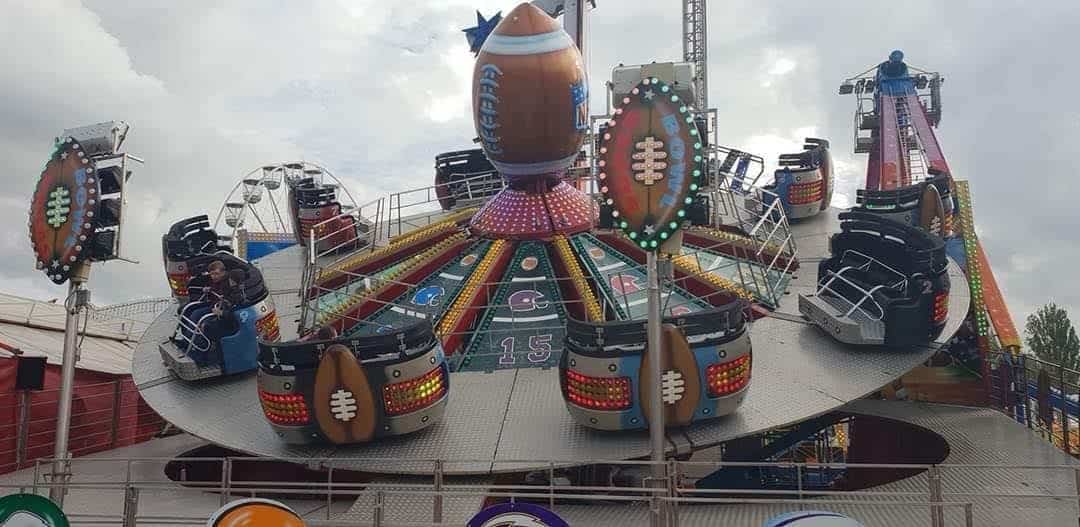Superbowl Ride for Hire - Richardsons Amusements