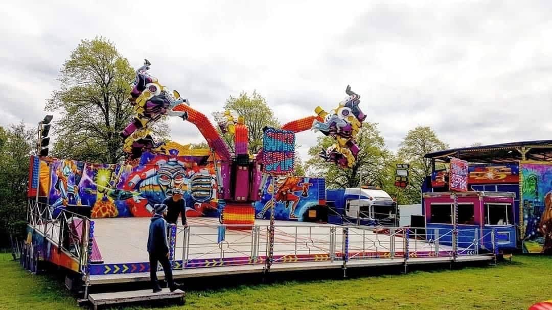 Superspin Ride for Hire - Richardsons Amusements