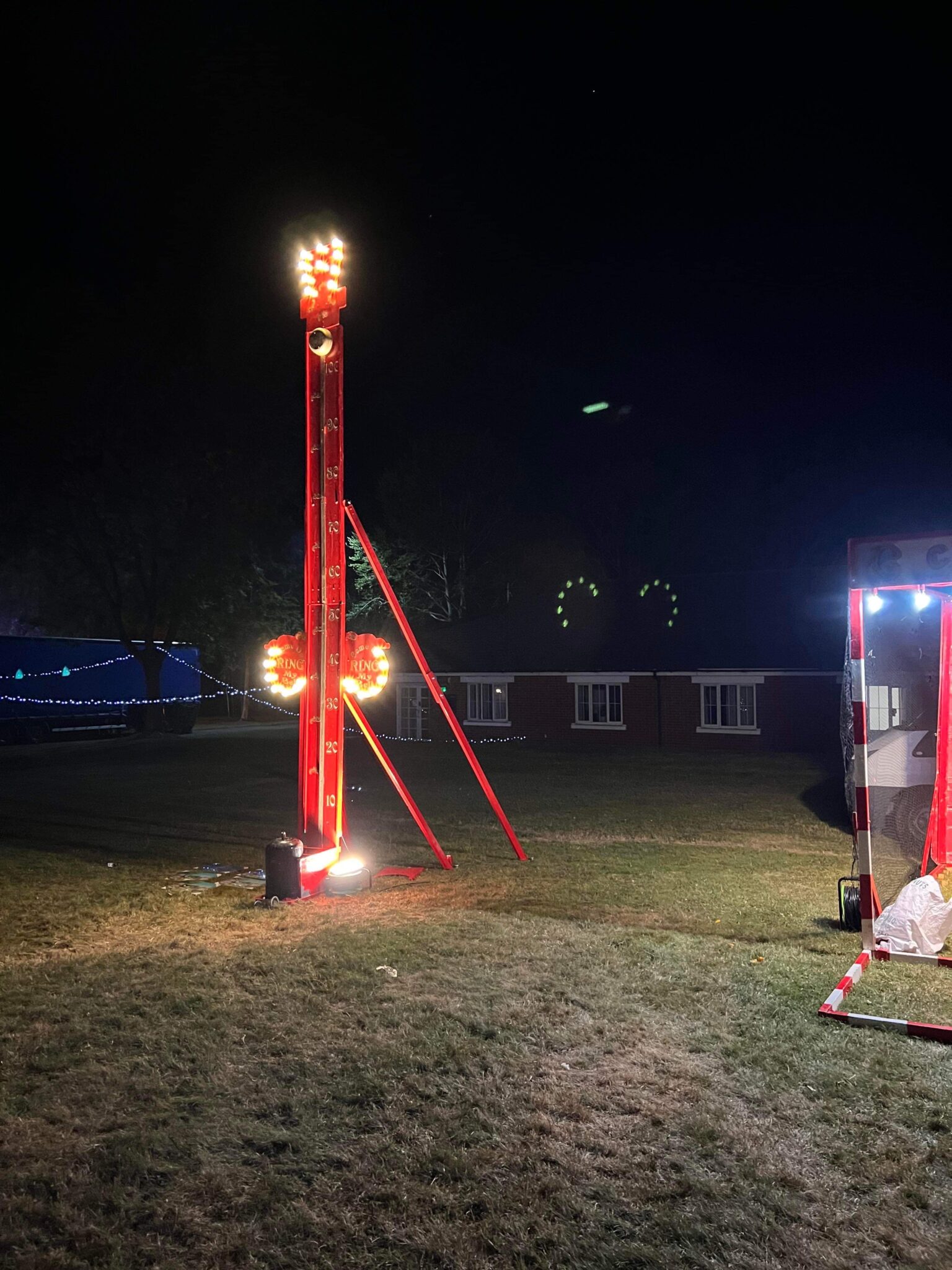 Test Your Strength Game for Hire - Richardsons Amusements