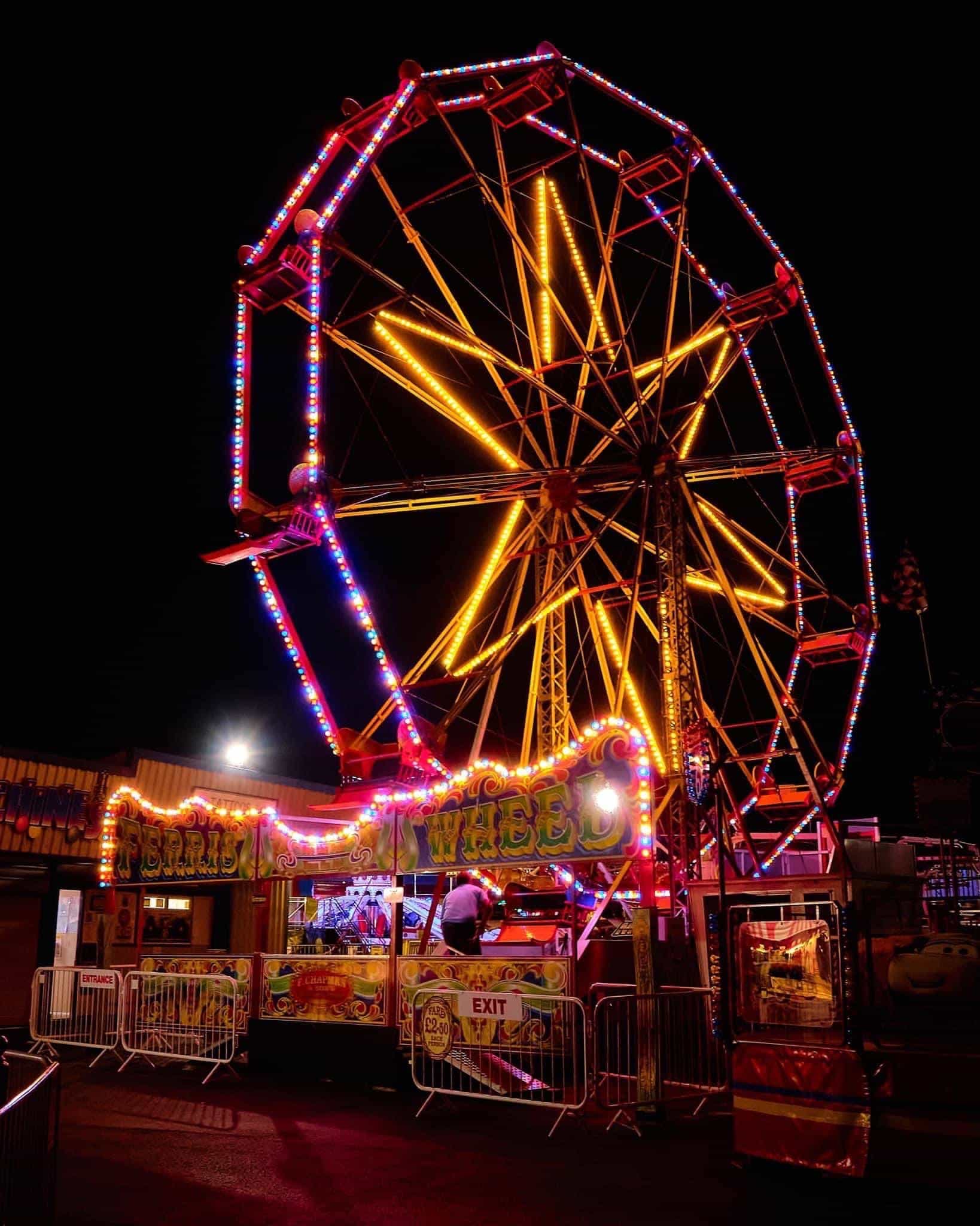 Ferris Wheel for Hire - Richardsons Amusements